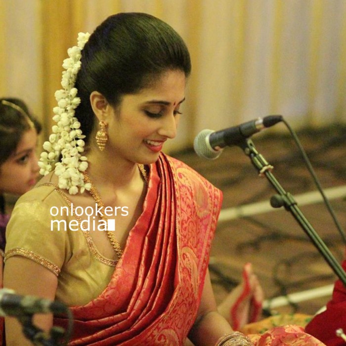 Shamlee Stills-Photos-Baby Shamili Latest